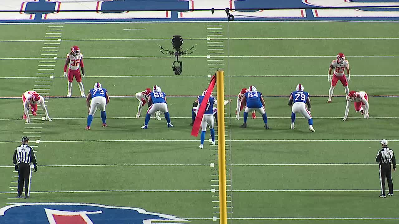 Chris Jones pushes Dion Dawkins into lap of Josh Allen, forcing errant throw on Bills’ final ...