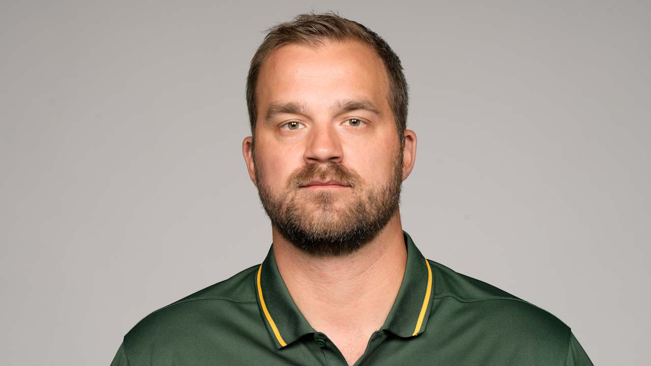 Dolphins expected to hire Packers linebackers coach Sean Duggan as ...