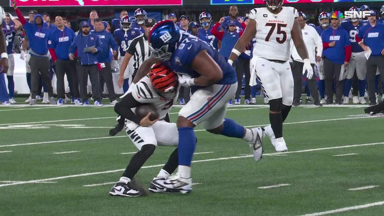 New York Giants defensive lineman Dexter Lawrence's seventh sack of ...