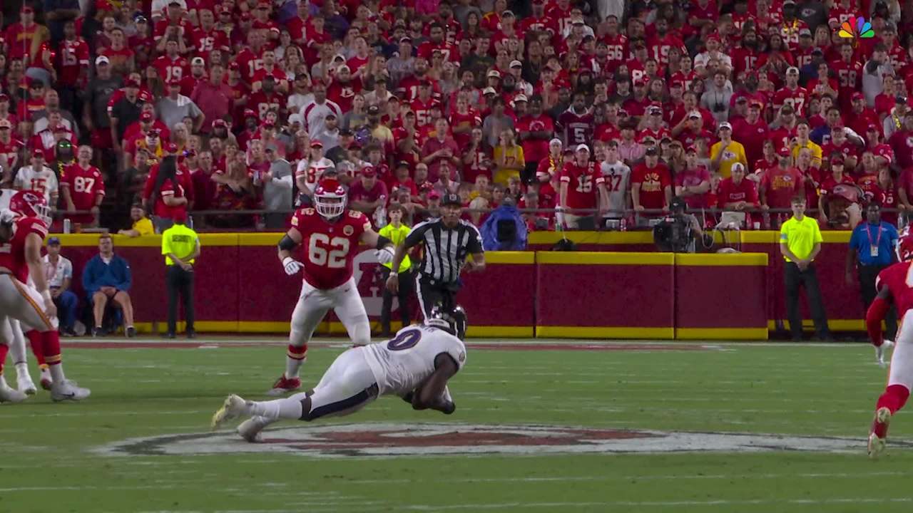 Baltimore Ravens linebacker Roquan Smith secures first pick of '24 ...