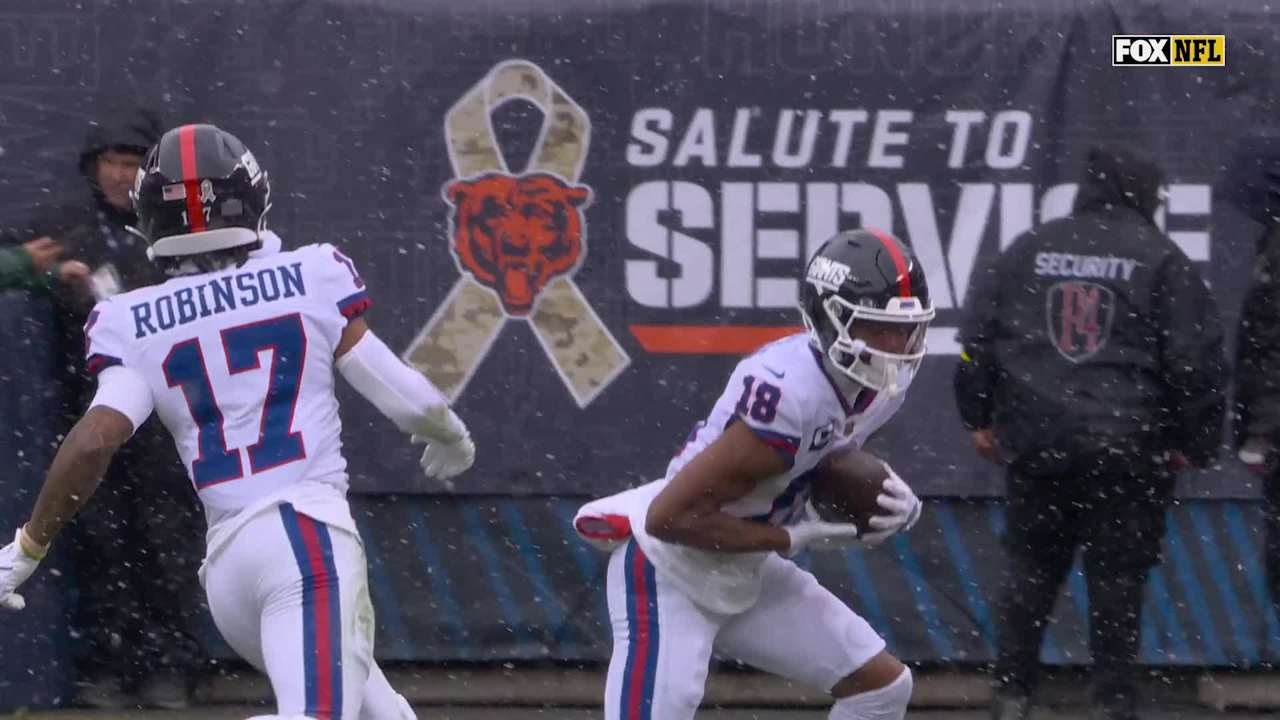 New York Giants wide receiver Darius Slayton's second straight catch ...
