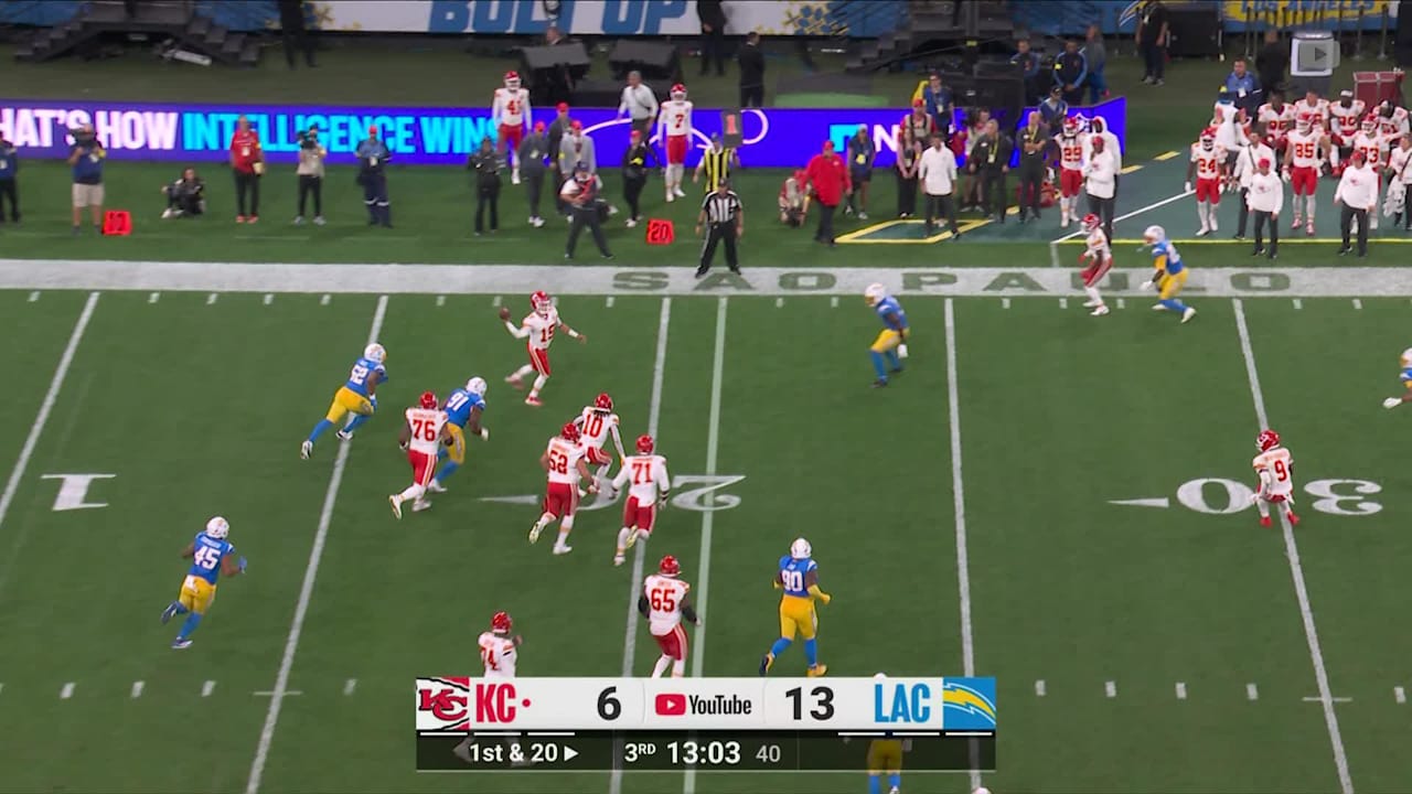 Kansas City Chiefs quarterback Patrick Mahomes' cross-body 14-yard side ...