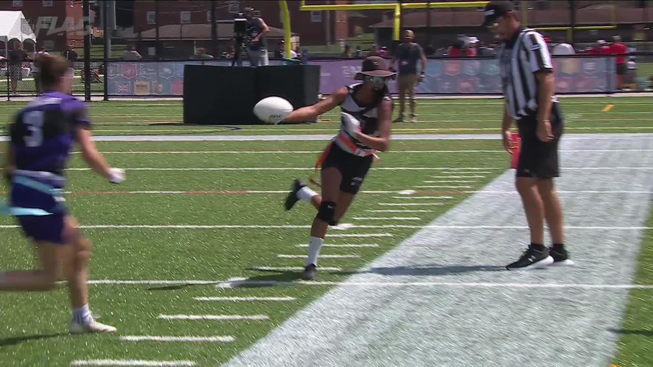 Bad Rabbits wide receiver Lya Zo'Guti'rrez picks up 11 yards on a quick ...