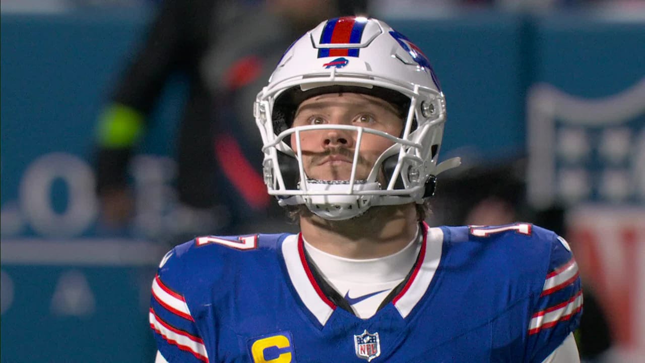 Denver Broncos defensive back Fabian Moreau snags INT off Buffalo Bills ...