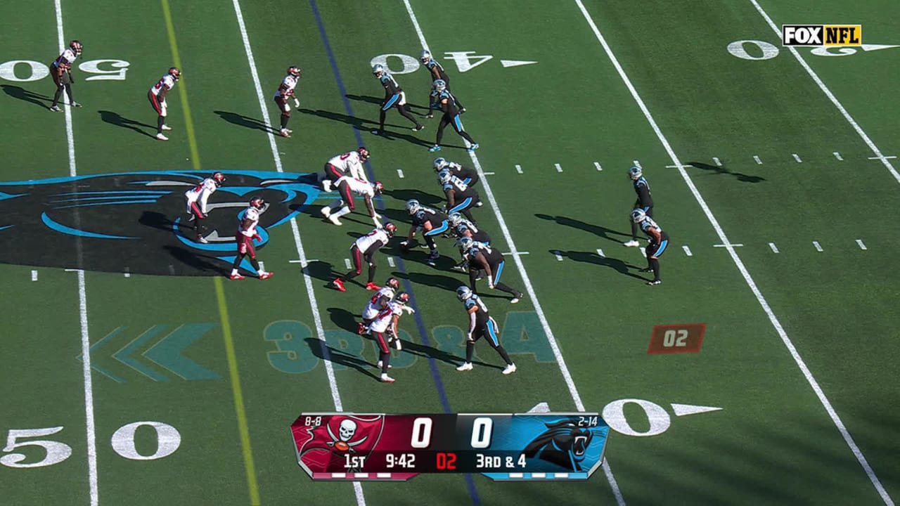 Tampa Bay Buccaneers' D closes in on Carolina Panthers quarterback ...