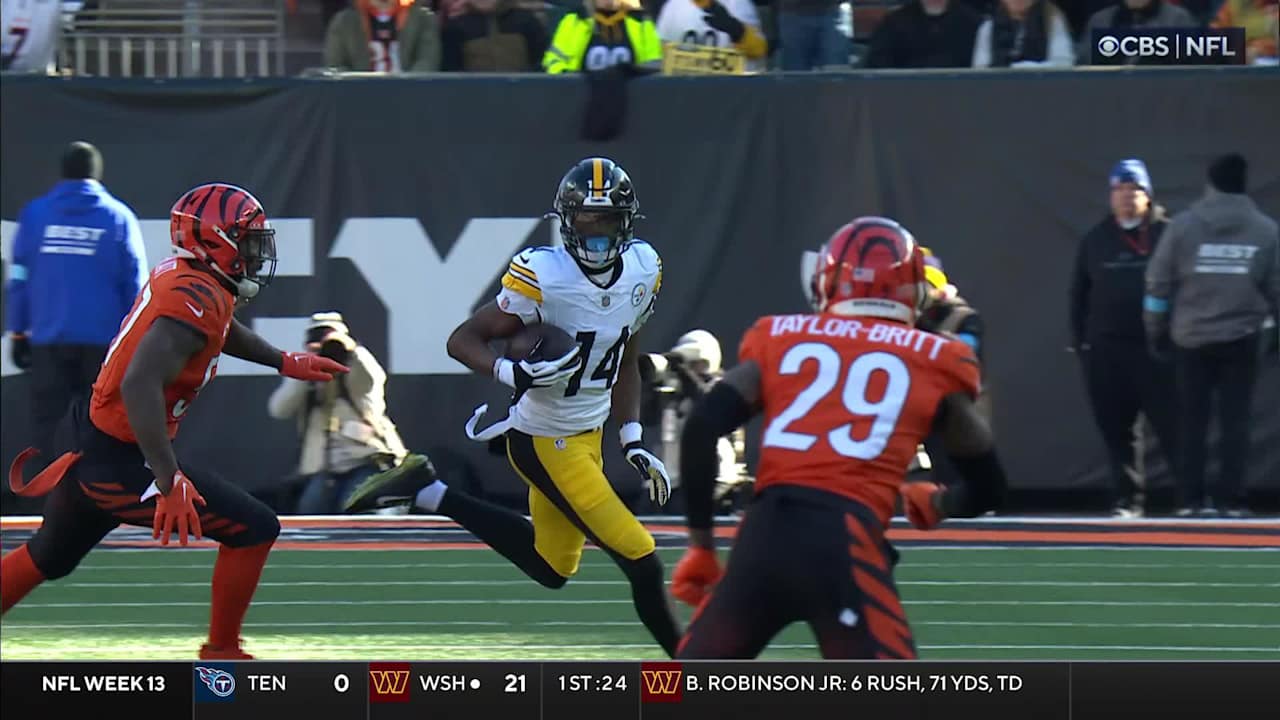 Pittsburgh Steelers wide receiver George Pickens' second catch of day ...
