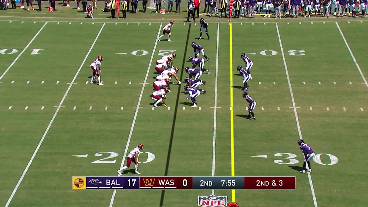 Can't-Miss Play: 52-yard gain! Washington Commanders tight end Colson Yankoff looks like ...