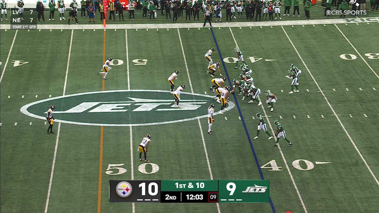 Breece Lightning! New York Jets running back Breece Hall gashes ...