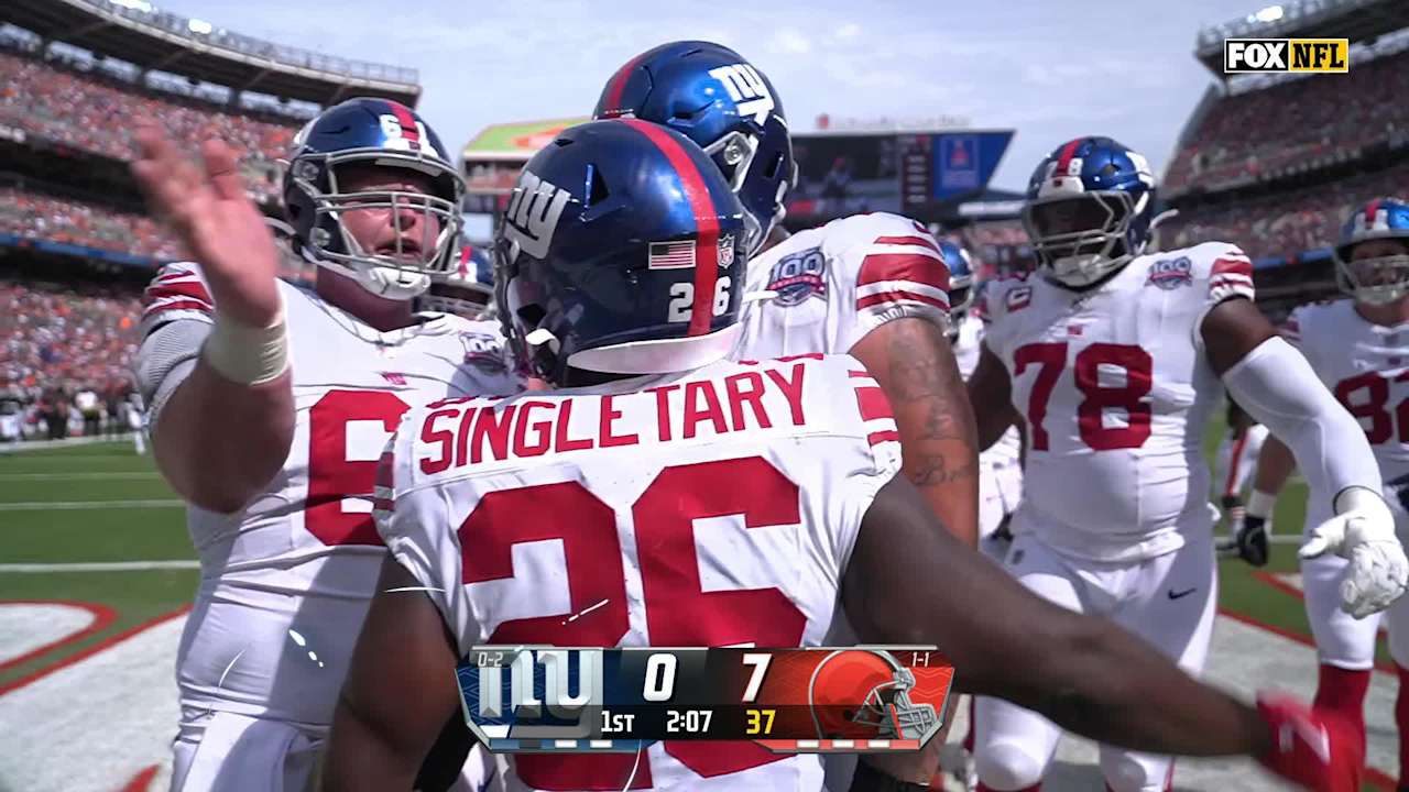 Running back Devin Singletary caps New York Giants' long drive with TD rush