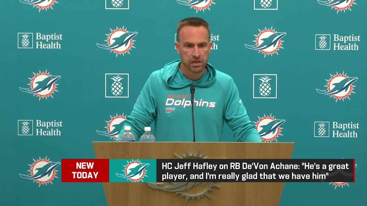 Miami Dolphins head coach Jeff Hafley on running back De'Von Achane ...