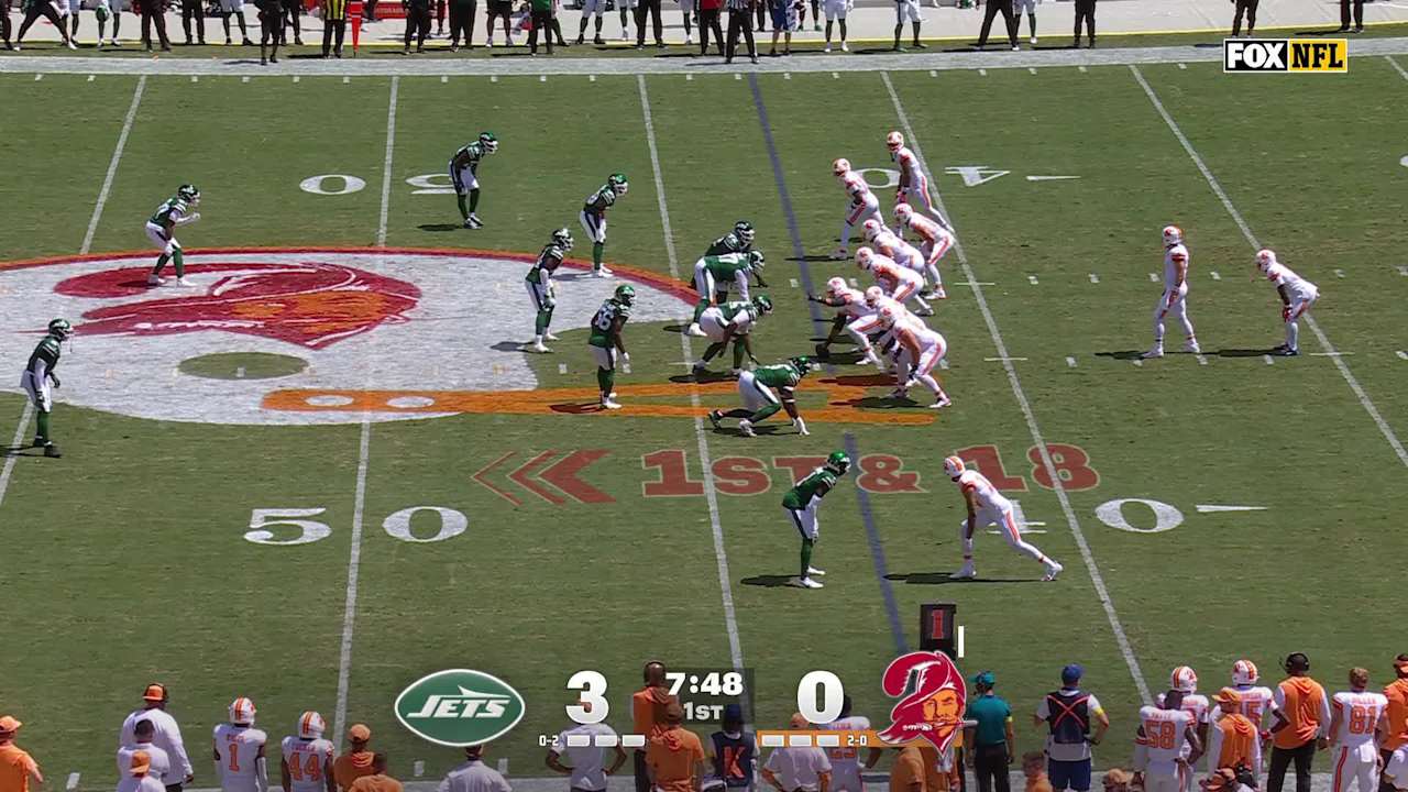 Tampa Bay Buccaneers running back Bucky Irving takes swing pass 25 ...