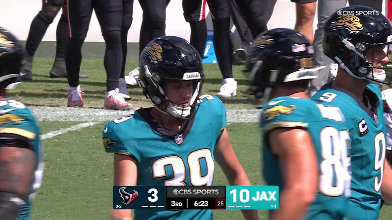 Jacksonville Jaguars kicker Cam Little converts on 39-yard field goal ...